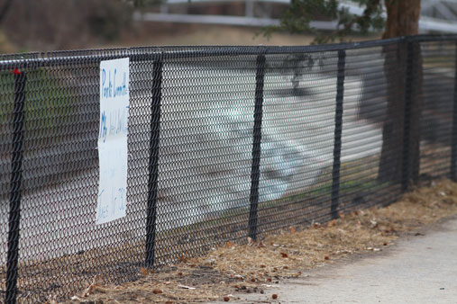 PV Council approves plan to replace Tomahawk Road fence