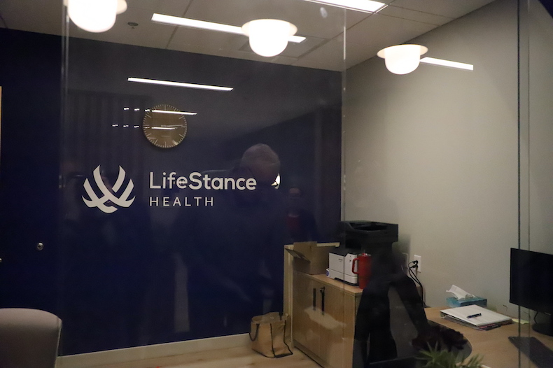 LifeStance mental health opens new south Overland Park clinic